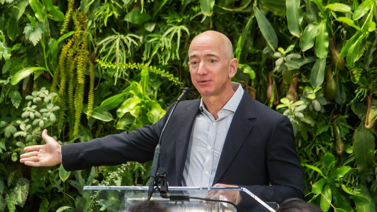 Jeff Bezos tem interesse em comprar a CNBC, afirma jornal - Canaltech