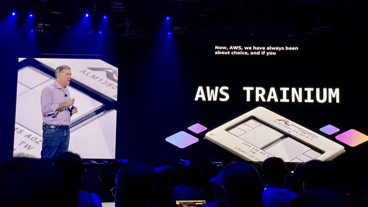 Trainium 3 é o novo chip de IA da AWS para agilizar treinamento de ...