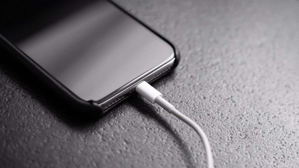 Apple testa iPhone 14 Pro com conector USB-C - Canaltech