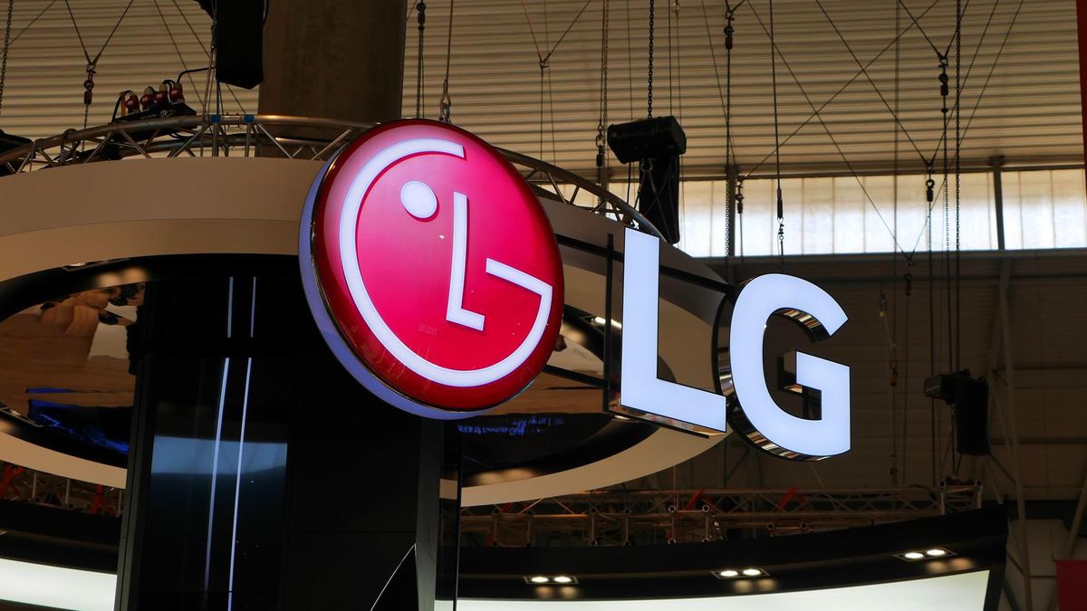 LG dispensa pelo menos 50 funcionários de fábrica de celulares em São ...