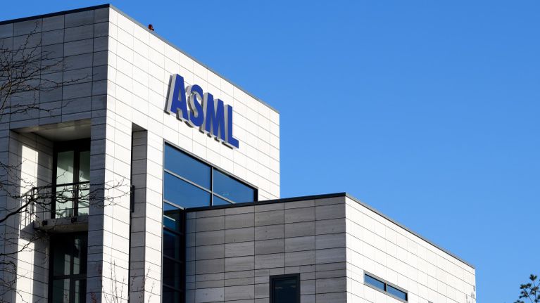 CEO da ASML acusa Samsung de espionagem industrial - Canaltech