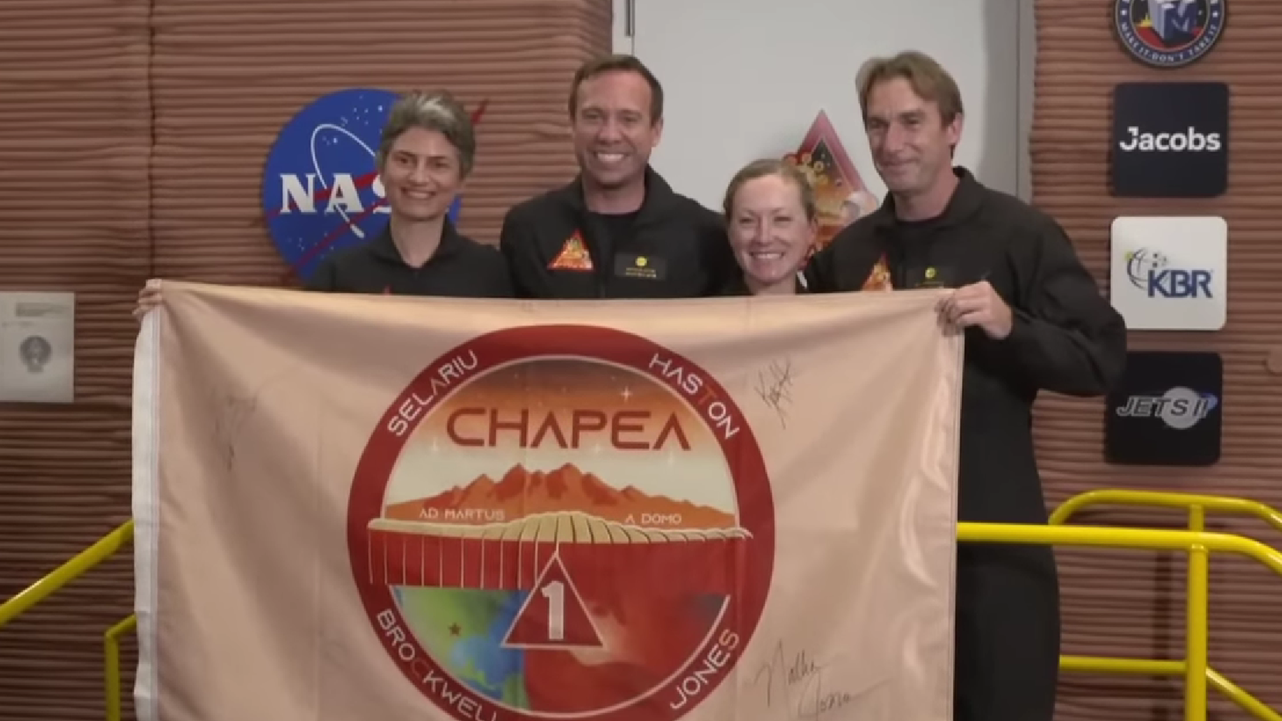 NASA inicia missão na Terra que simula como é viver 1 ano em Marte ...