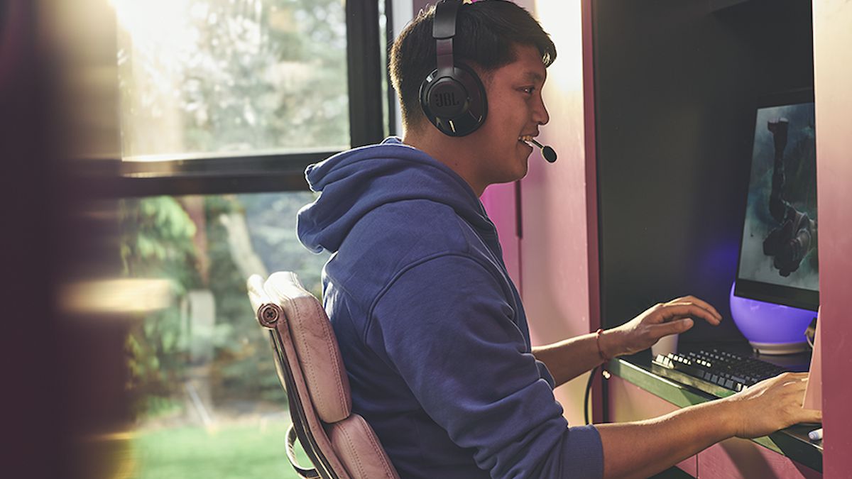 JBL lança fone gamer Quantum 360 Wireless com bateria de até 26h ...