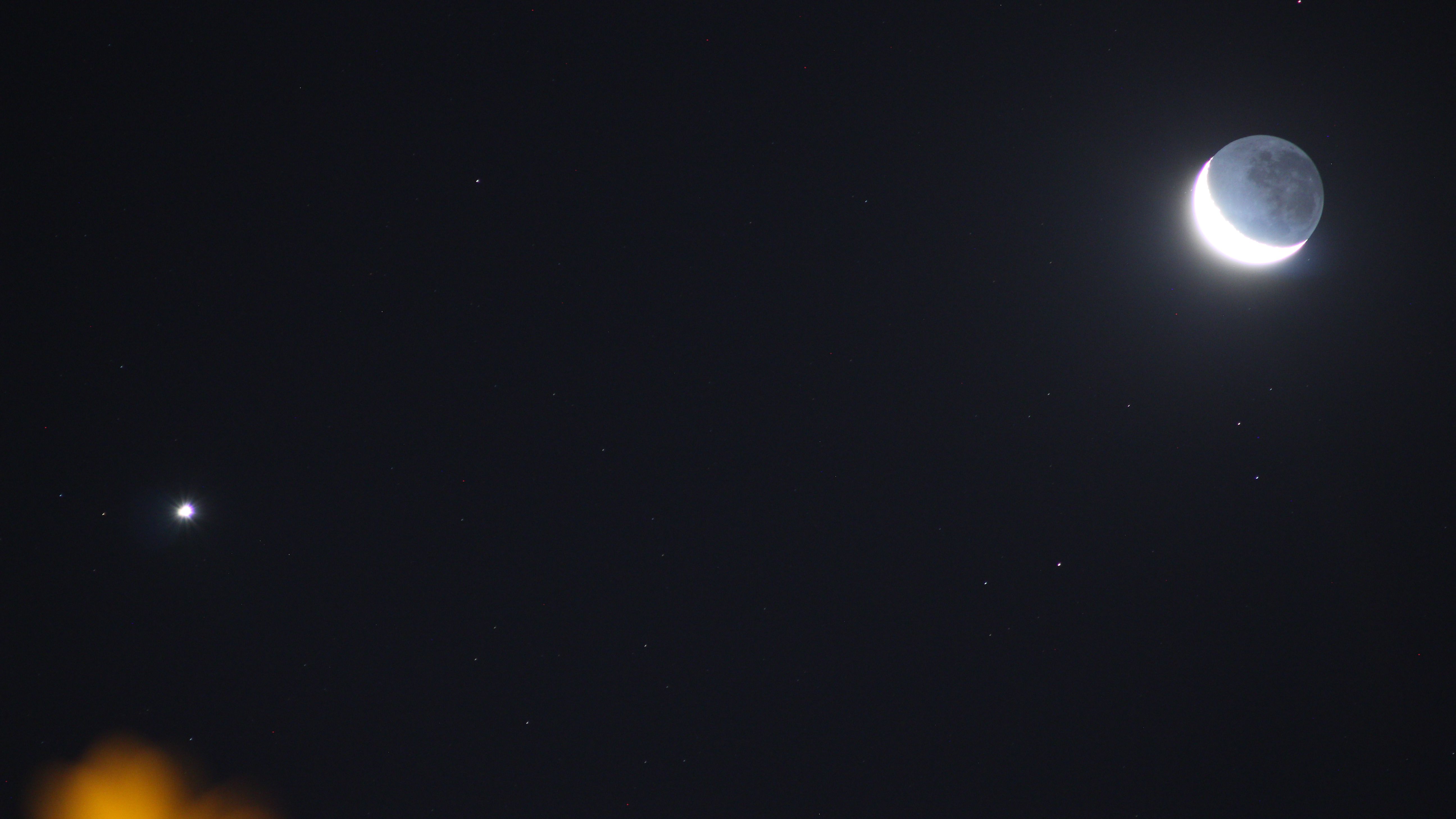 Observatório da Unesp tira fotos da Lua e Vênus em conjunção - Canaltech