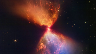 Destaque da NASA: protoestrela cercada por poeira é a foto astronômica ...