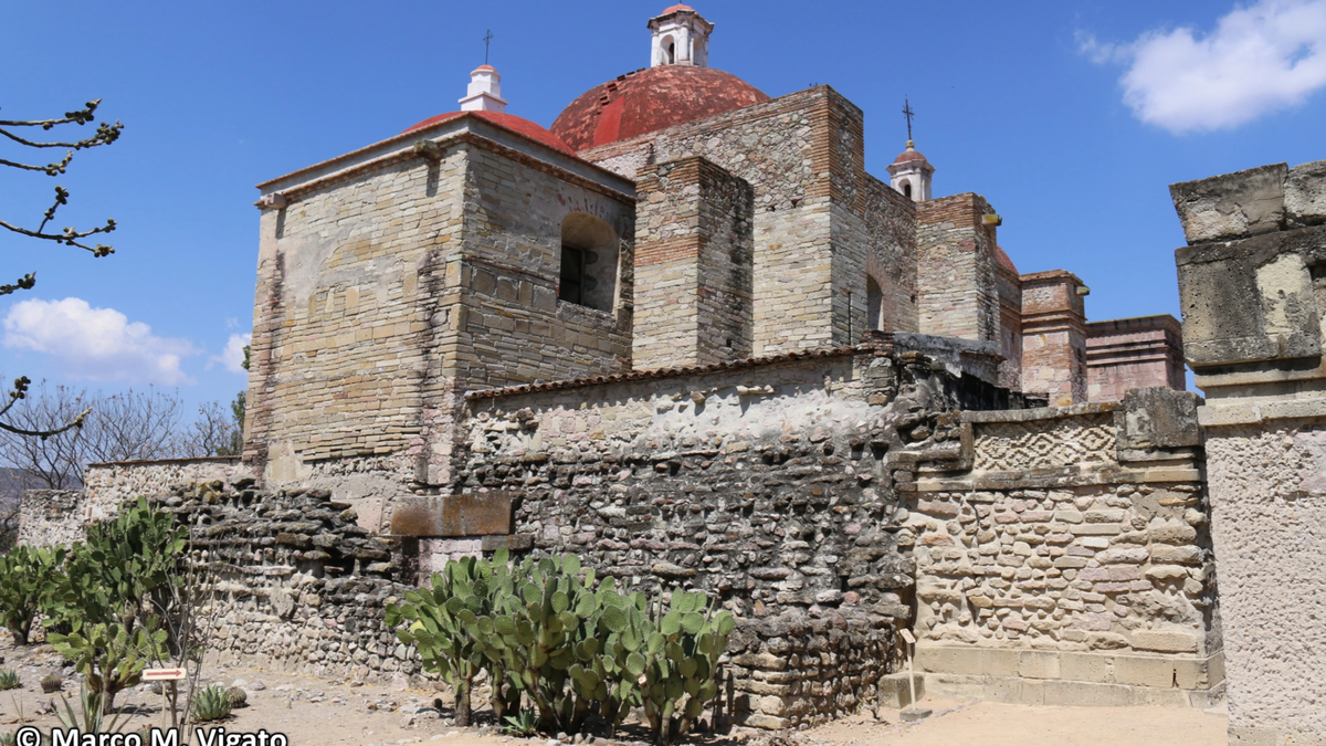Passagem para o "submundo" zapoteca é achada sob igreja no México ...