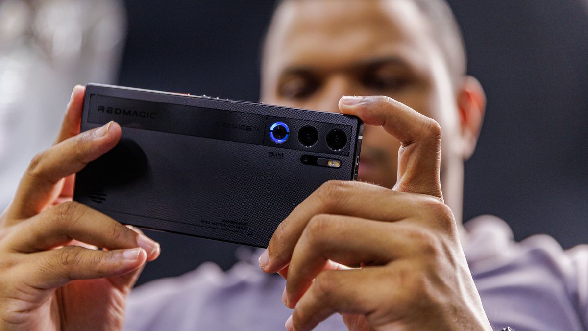Novo celular gamer da Red Magic teria bateria e tela gigantes - Canaltech