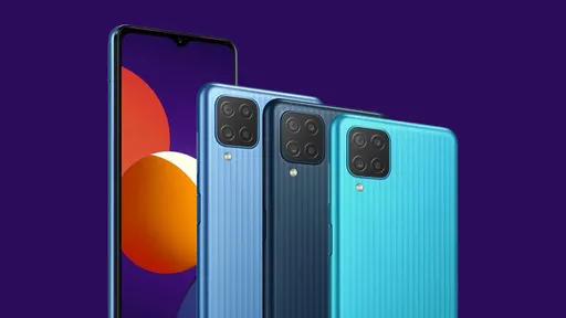 Galaxy M12 chega ao Brasil com bateria grande e tela de 90Hz - Canaltech