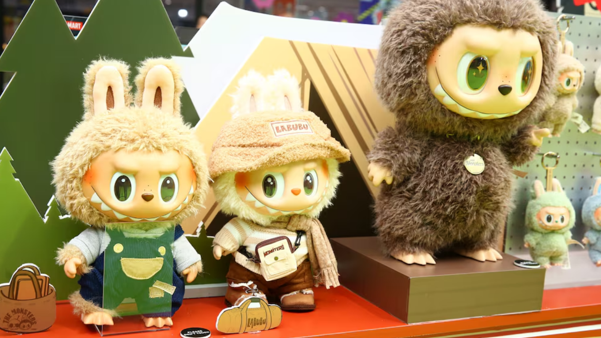 Leilão da Yongle de Labubu gigante em "tamanho humano" bate quase US ...