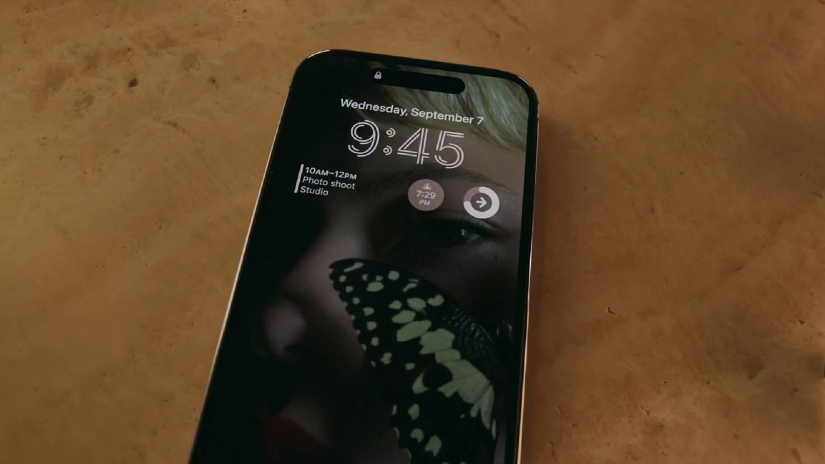 Galaxy Z Flip 5 pode pegar Tela Always-On "emprestada" do iPhone 14 Pro ...