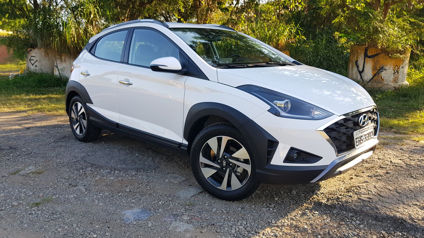 Review Hyundai HB20X | Tecnologia o coloca à frente de Stepway e Argo ...