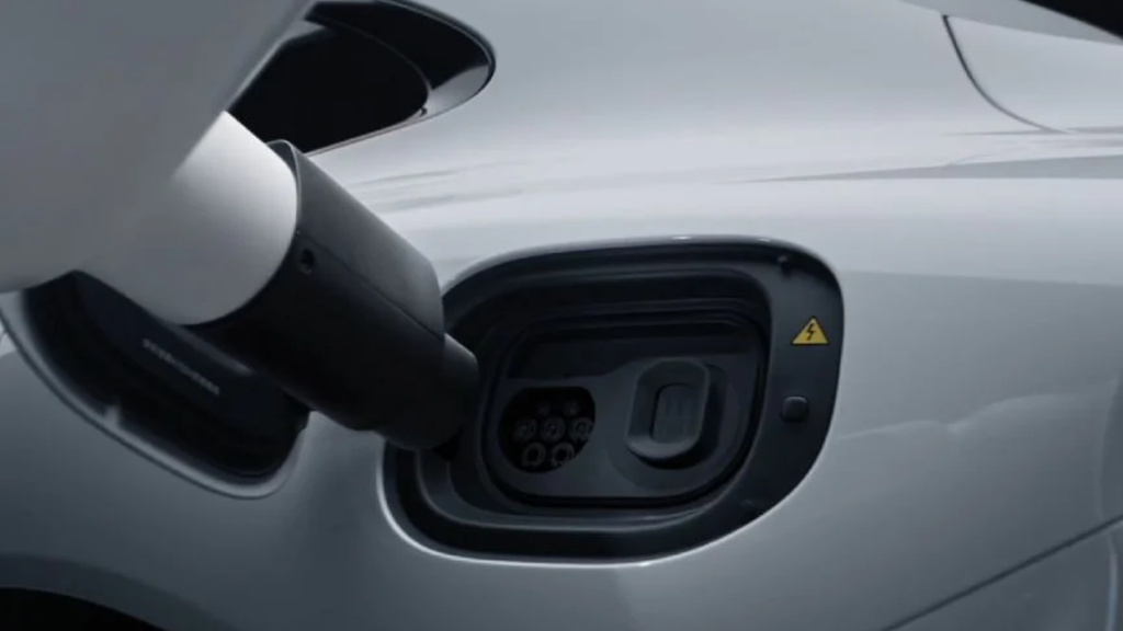 Xiaomi resolve o problema de quem está cansado de plugar o carro ...