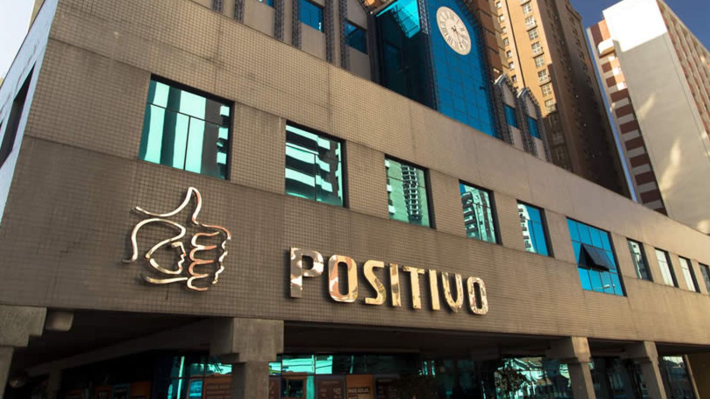 Positivo compra Accept e amplia portfólio em servidores e IA - Canaltech