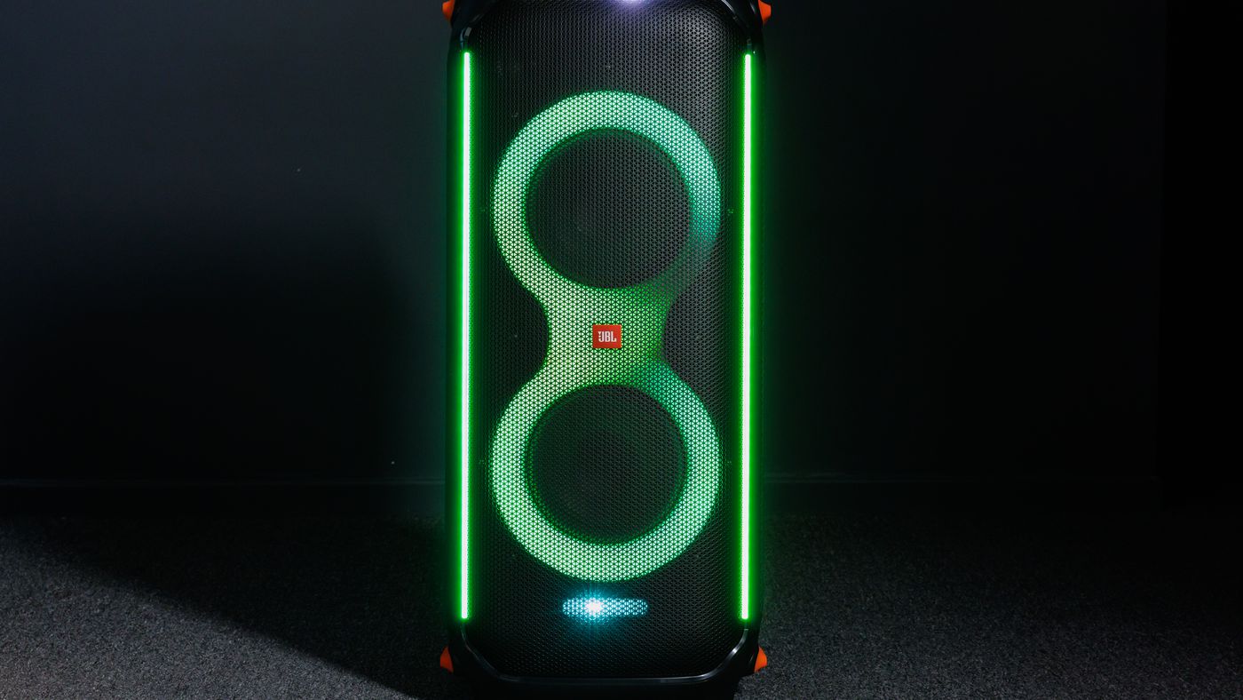 Review JBL Partybox 710 | Muito potente, mas é nichada - Canaltech