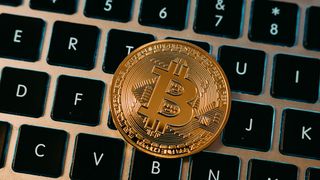 Como comprar Bitcoin no Brasil? Veja o que é preciso para investir na moeda - Canaltech