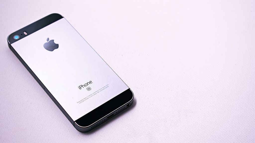 Apple pode lançar um iPhone SE 2 Plus com Touch ID em 2021