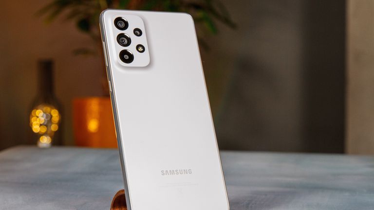 Samsung Galaxy A74 pode não existir; A54 seria o principal ...