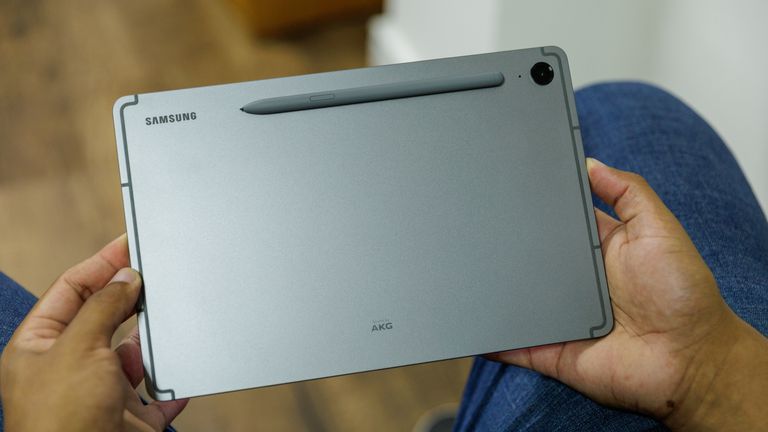 Review Galaxy Tab S9 FE | Tablet competente para estudos - Canaltech