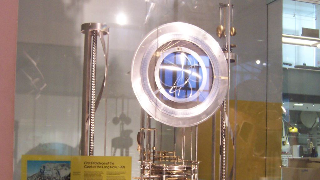 Relógio dos 10 mil Anos | Como funciona o projeto de Jeff Bezos - Canaltech