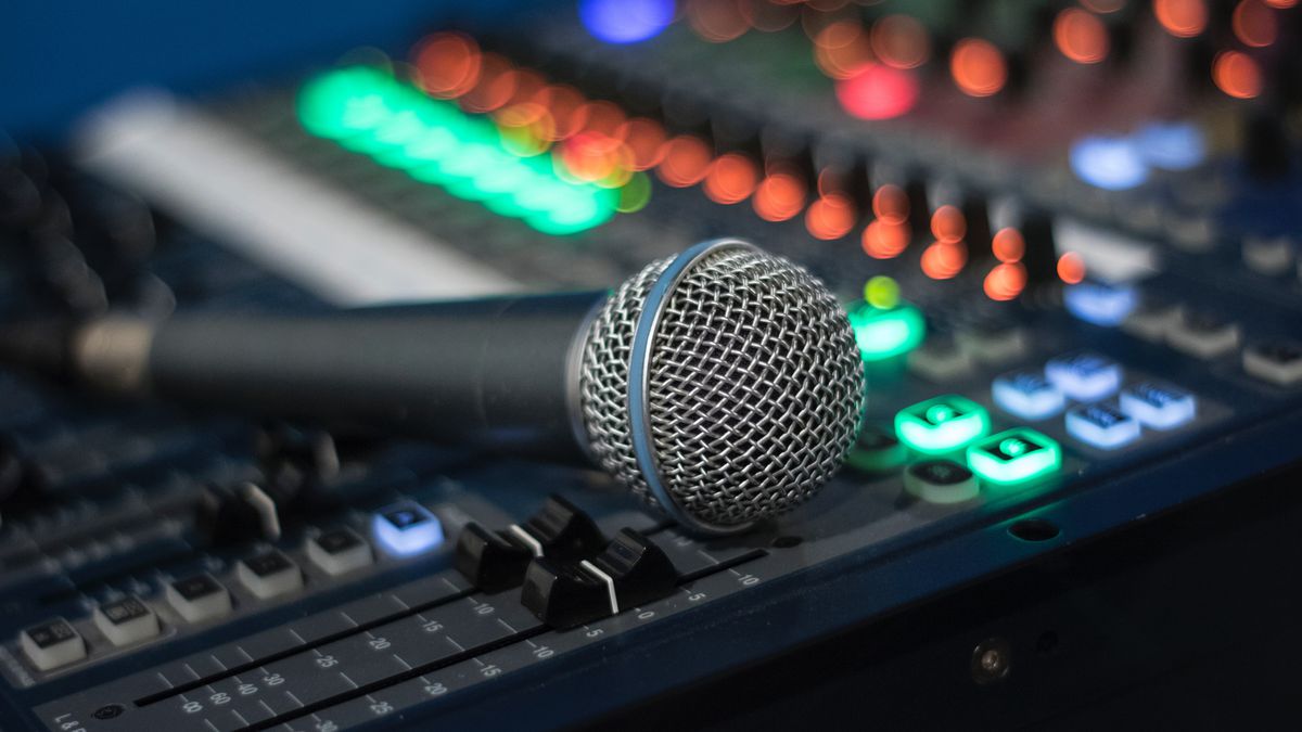 O que é uma house mix e qual o papel dela em um show? - Canaltech