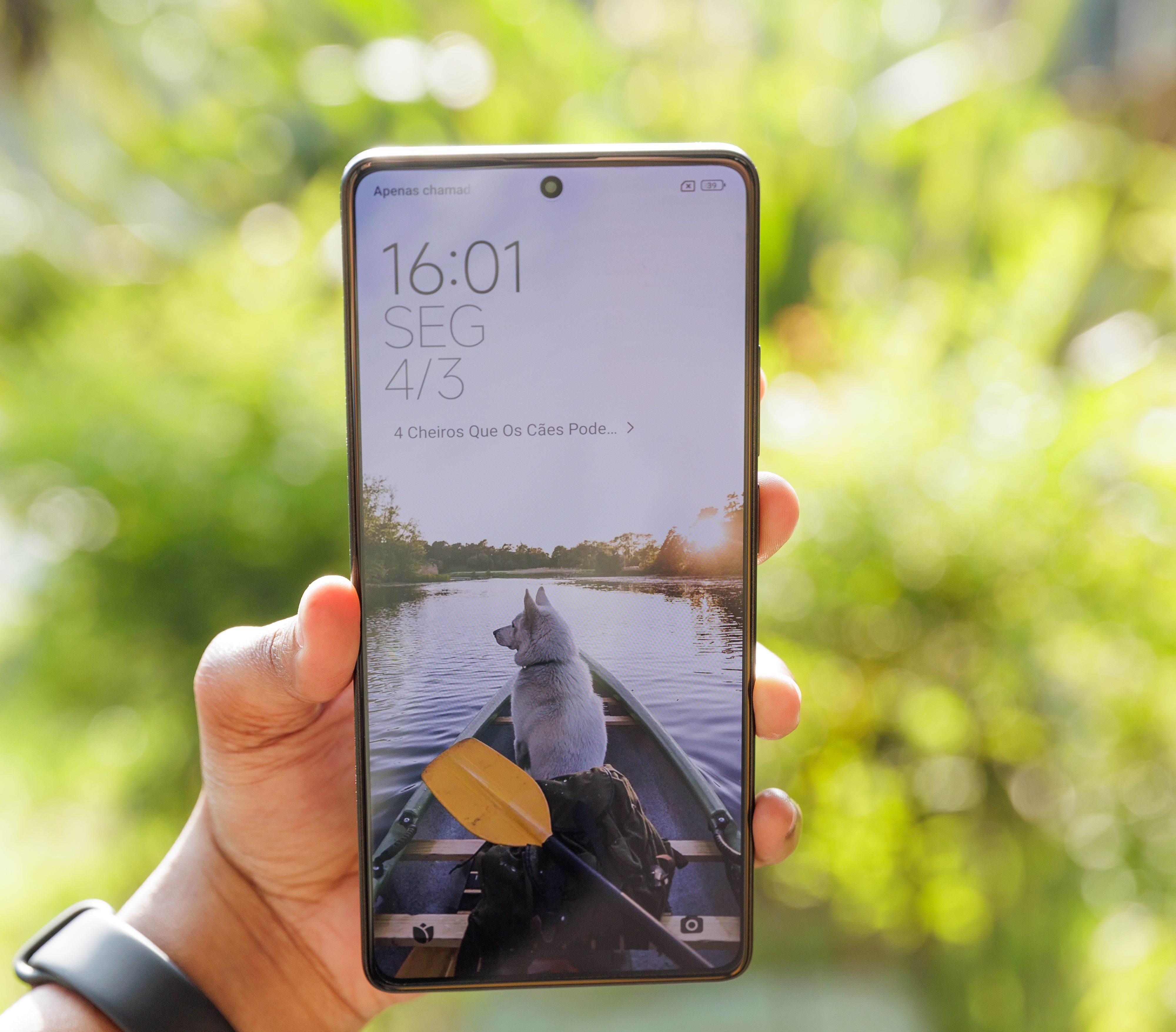 Teste de tela | Poco M6 Pro 4G tem display AMOLED com 120 Hz - Canaltech