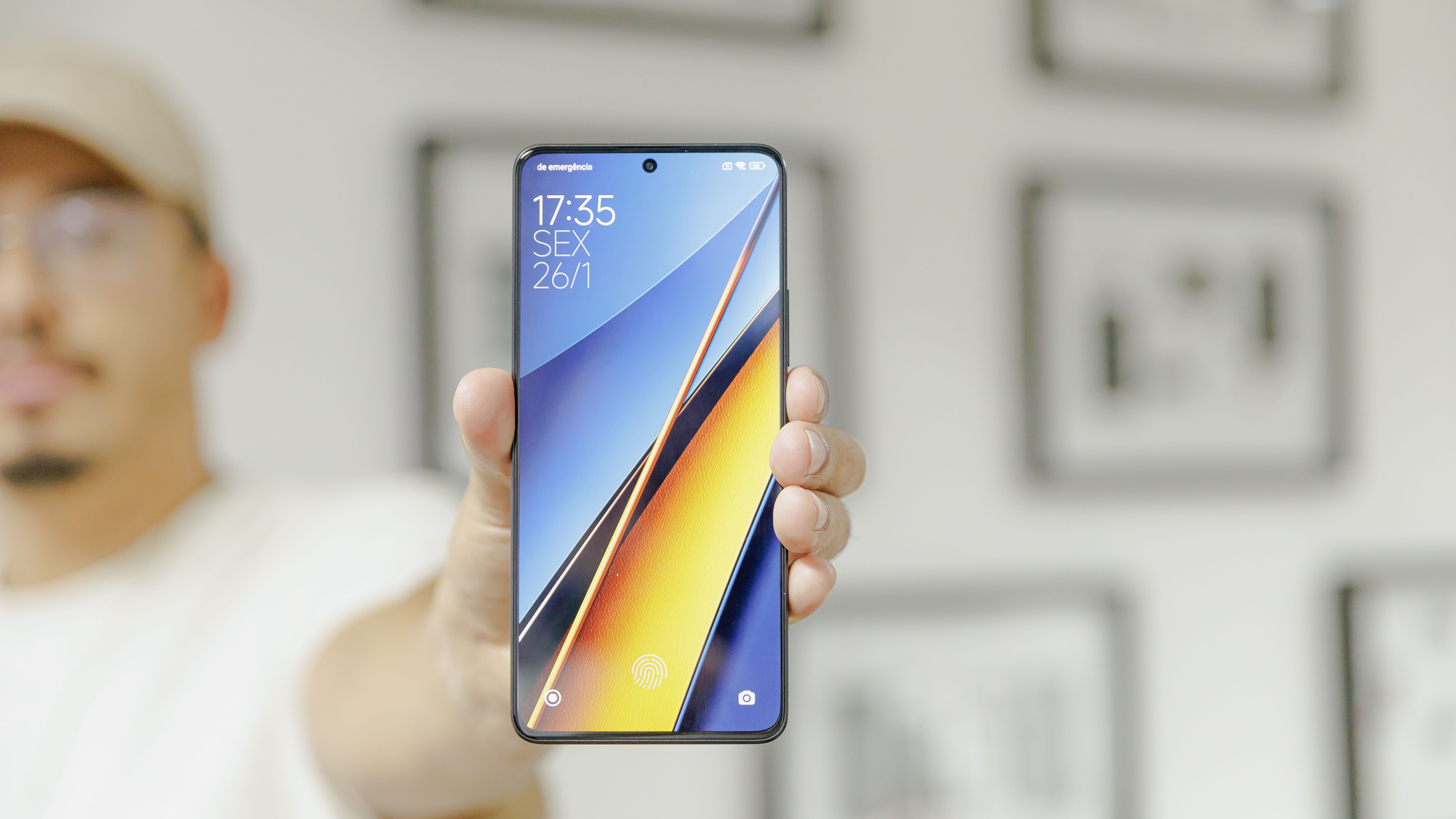 Teste de tela | Poco X6 tem display AMOLED de boa qualidade - Canaltech