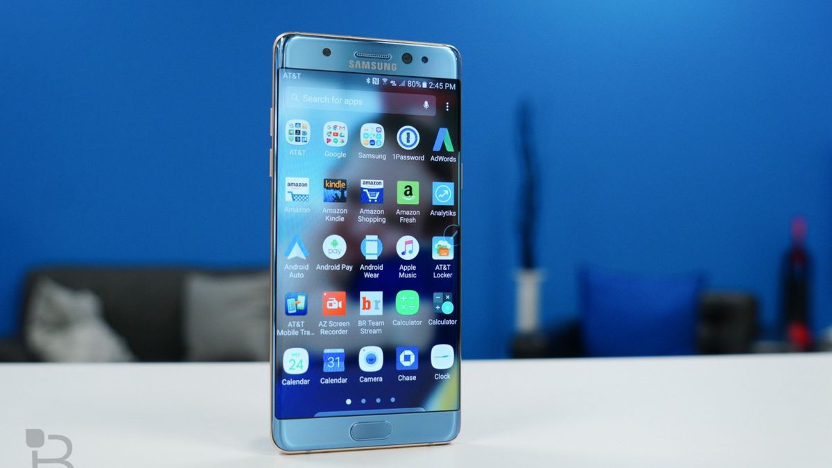 Embarcar em avião com Galaxy Note7 agora é considerado crime federal - Canaltech