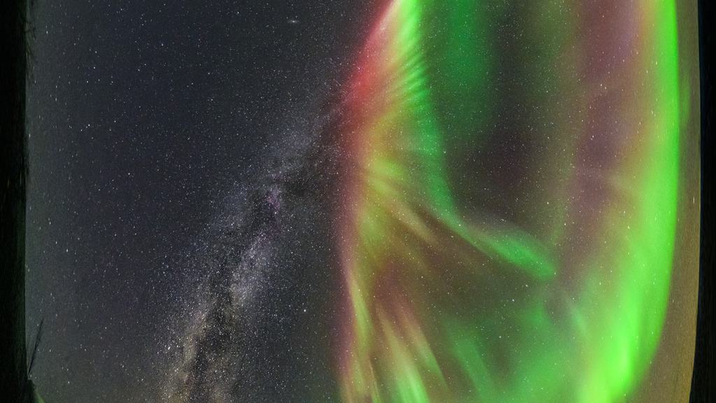 Destaque da NASA: aurora boreal em “flor” é a foto astronômica do dia ...
