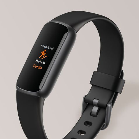 Fitbit Luxe é oficializada com corpo de aço e tela colorida; veja o ...