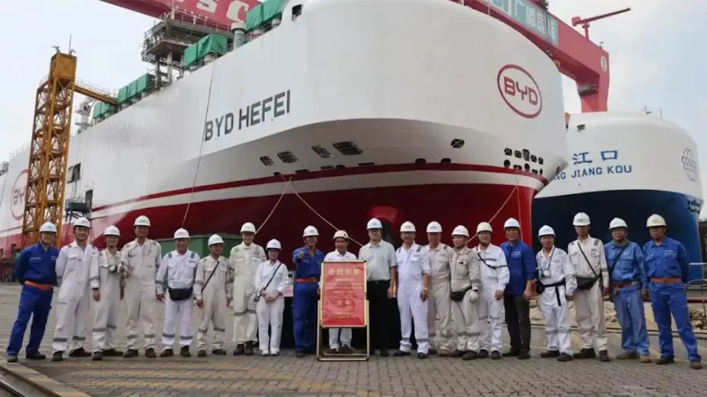 Novo navio da BYD consegue transportar 7 mil carros de uma vez - Canaltech