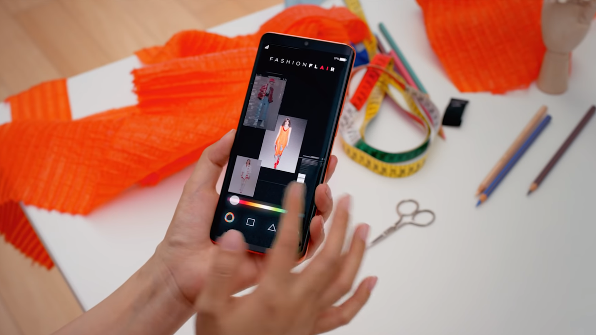 Estilista cria coleção de 22 peças usando IA do Huawei P30 Pro - Canaltech