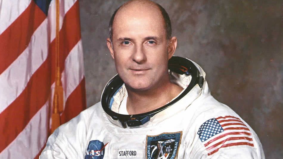 Ex-astronauta da NASA é homenageado em plantação de milho nos EUA ...