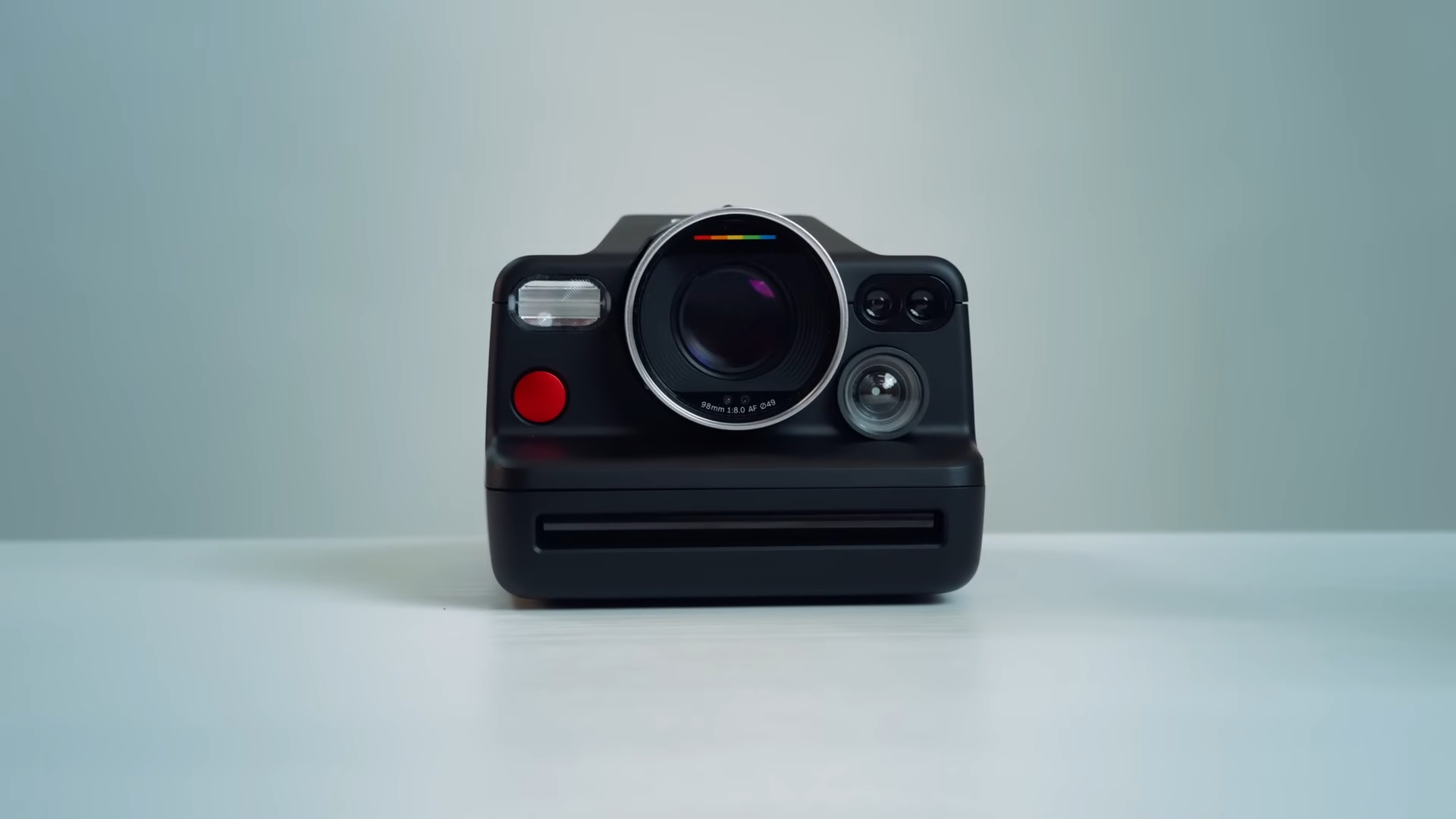 Polaroid revela câmera instantânea com LiDAR integrado e foco em ...