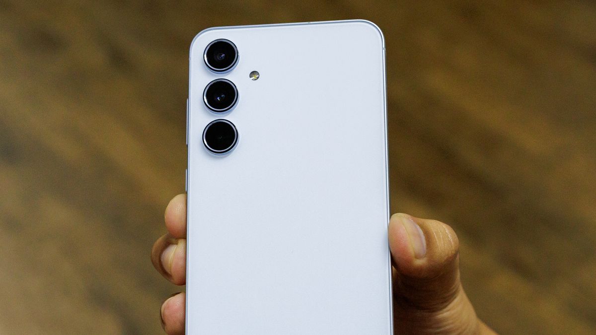 Galaxy M55 ganha mais fotos e prováveis especificações com Snapdragon 7 ...