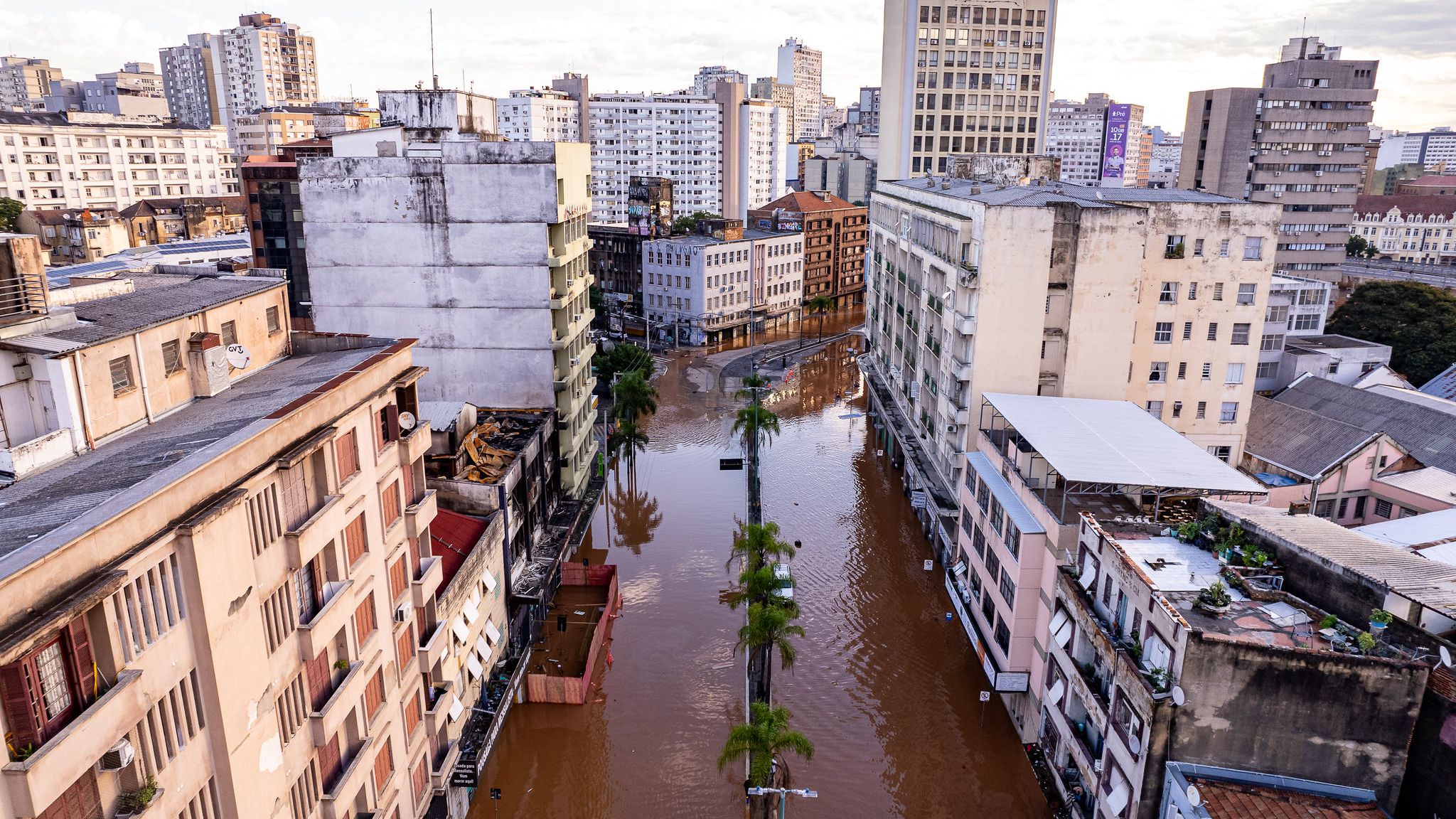 Nível da água pode superar recorde no RS, chegando a 5,5 m - Canaltech