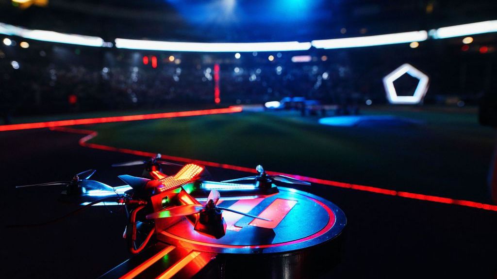 Drone Racing League promove corrida entre piloto e inteligência artificial - Canaltech