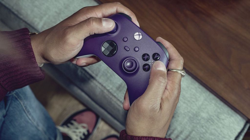 Controle Astral Purple para Xbox traz novo design em duas cores - Canaltech
