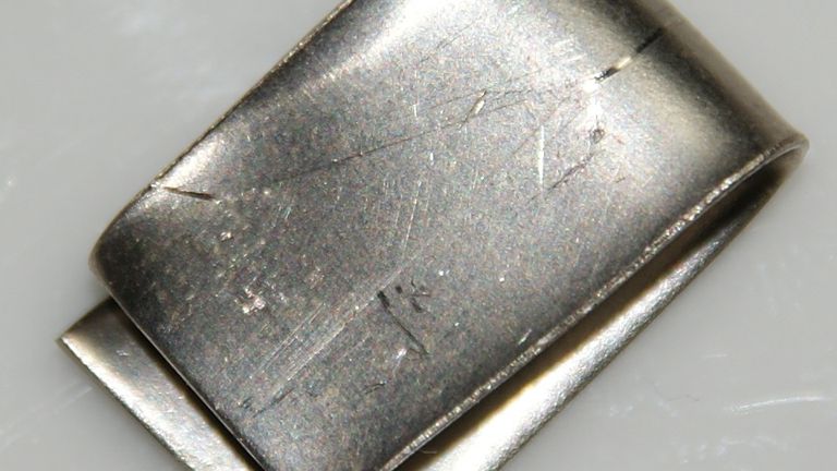 Liga metálica é cem vezes mais forte que grafeno mesmo em temperaturas ...