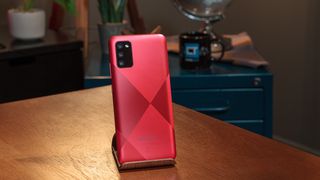 Review Samsung Galaxy A02s | Ideal para quem procura o básico sem pagar ...