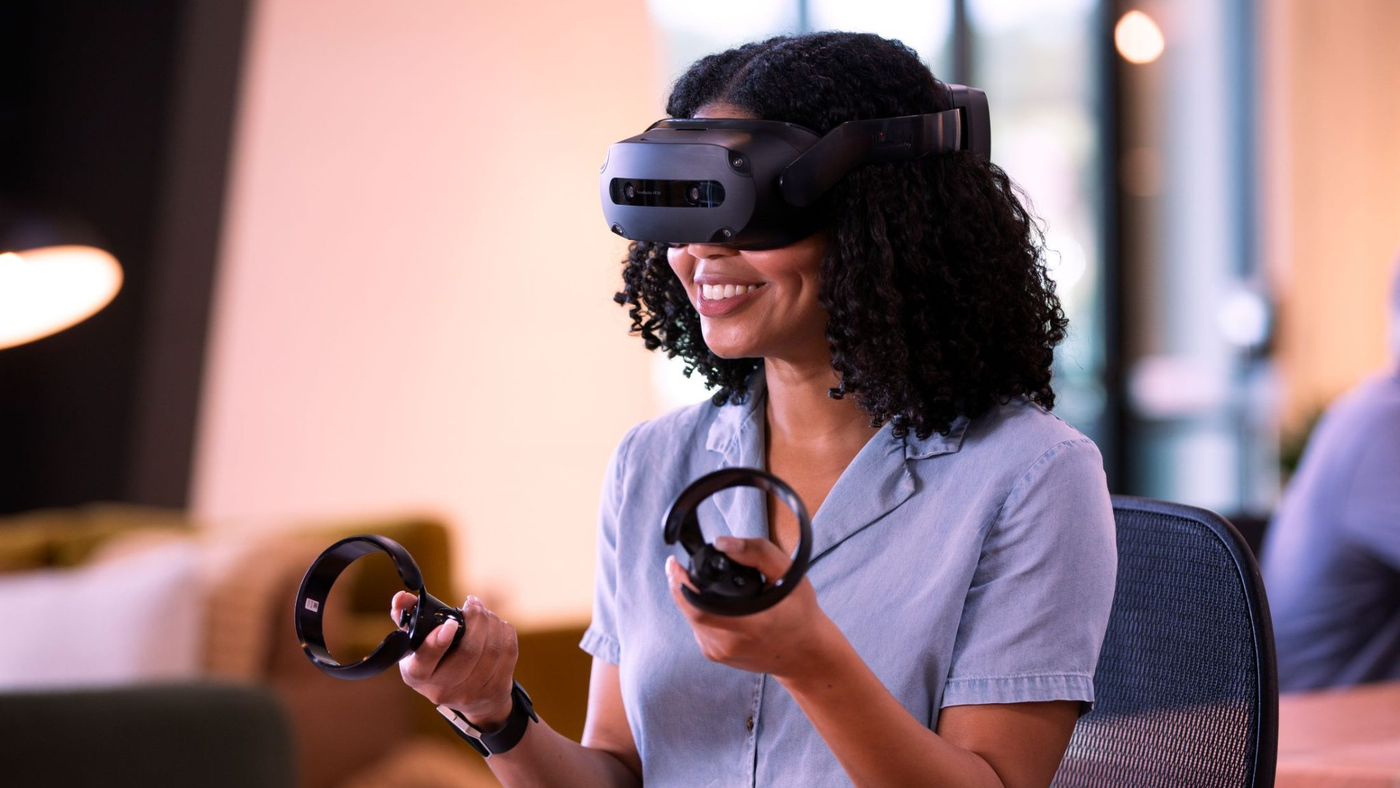 Lenovo anuncia headset VR de alto desempenho e mira Meta Quest Pro ...