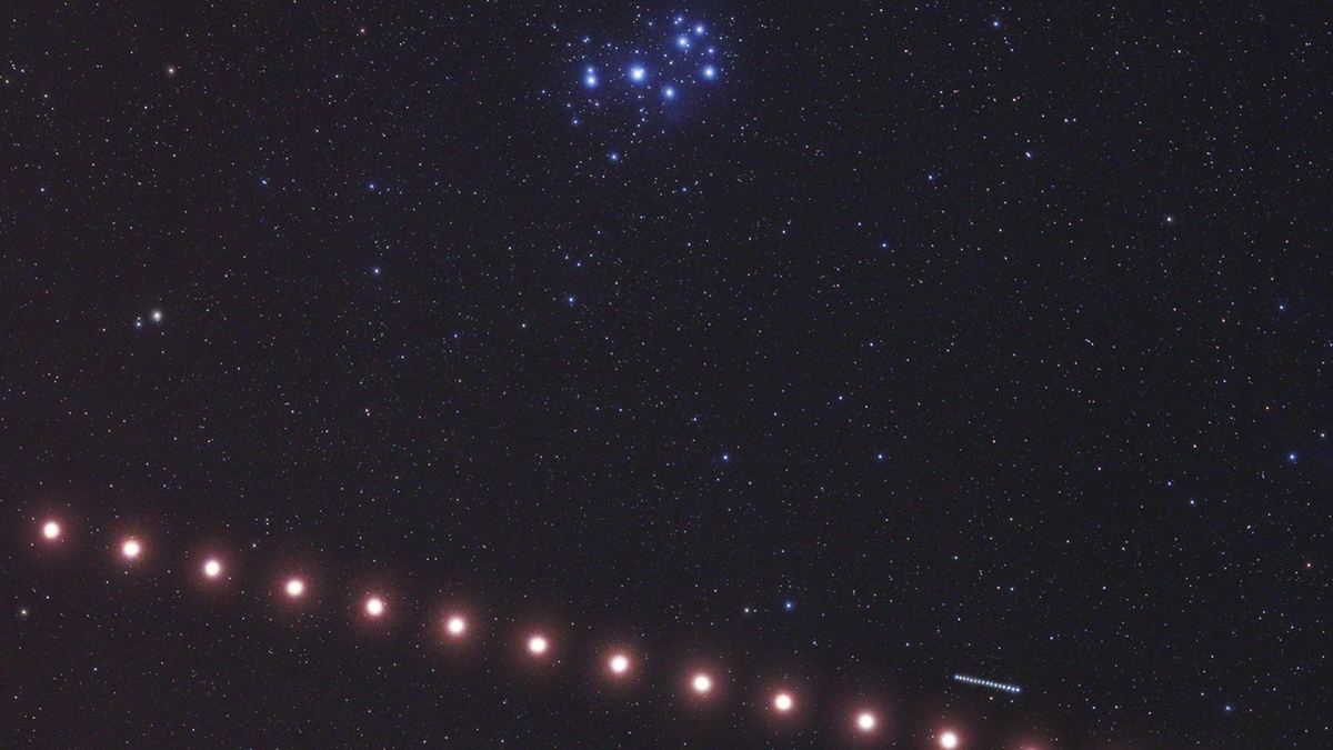 Destaque da NASA: Marte e estrelas das Plêiades na foto astronômica do ...