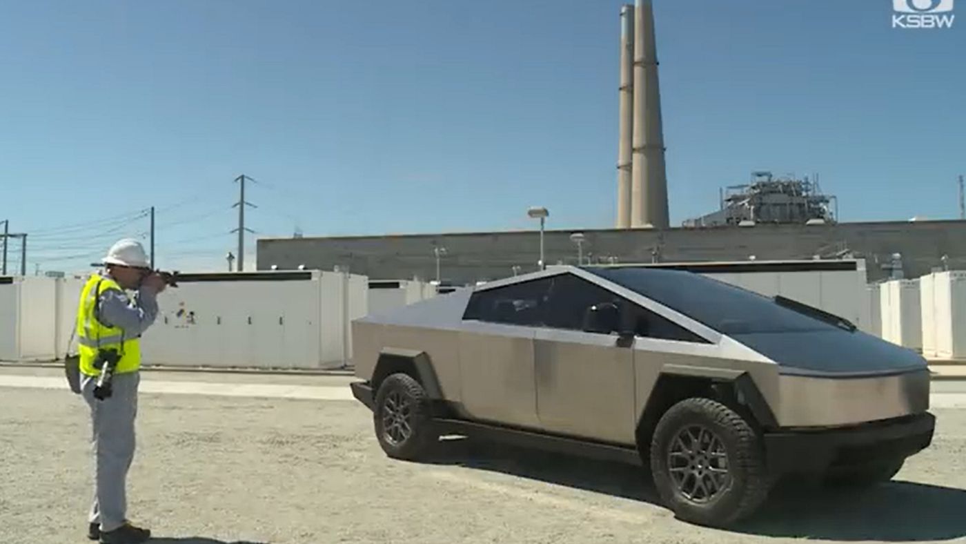 Elon Musk confirma design final da Cybertruck e nova data de lançamento ...