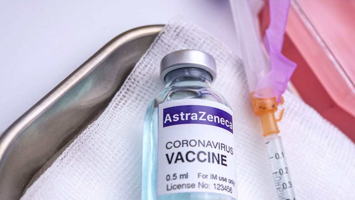 Vacina da AstraZeneca contra covid-19 tem produção suspensa no Brasil ...