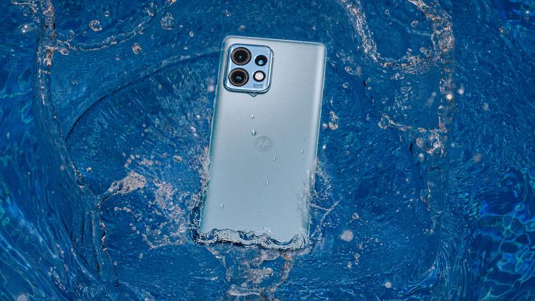 Normas IEC | Qual é a diferença entre IP67 e IP68? - Canaltech