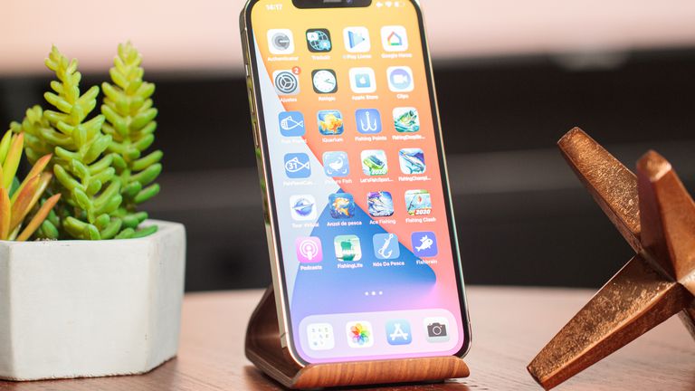 Review Apple iPhone 12 Pro Max | Gigante na qualidade e no preço ...